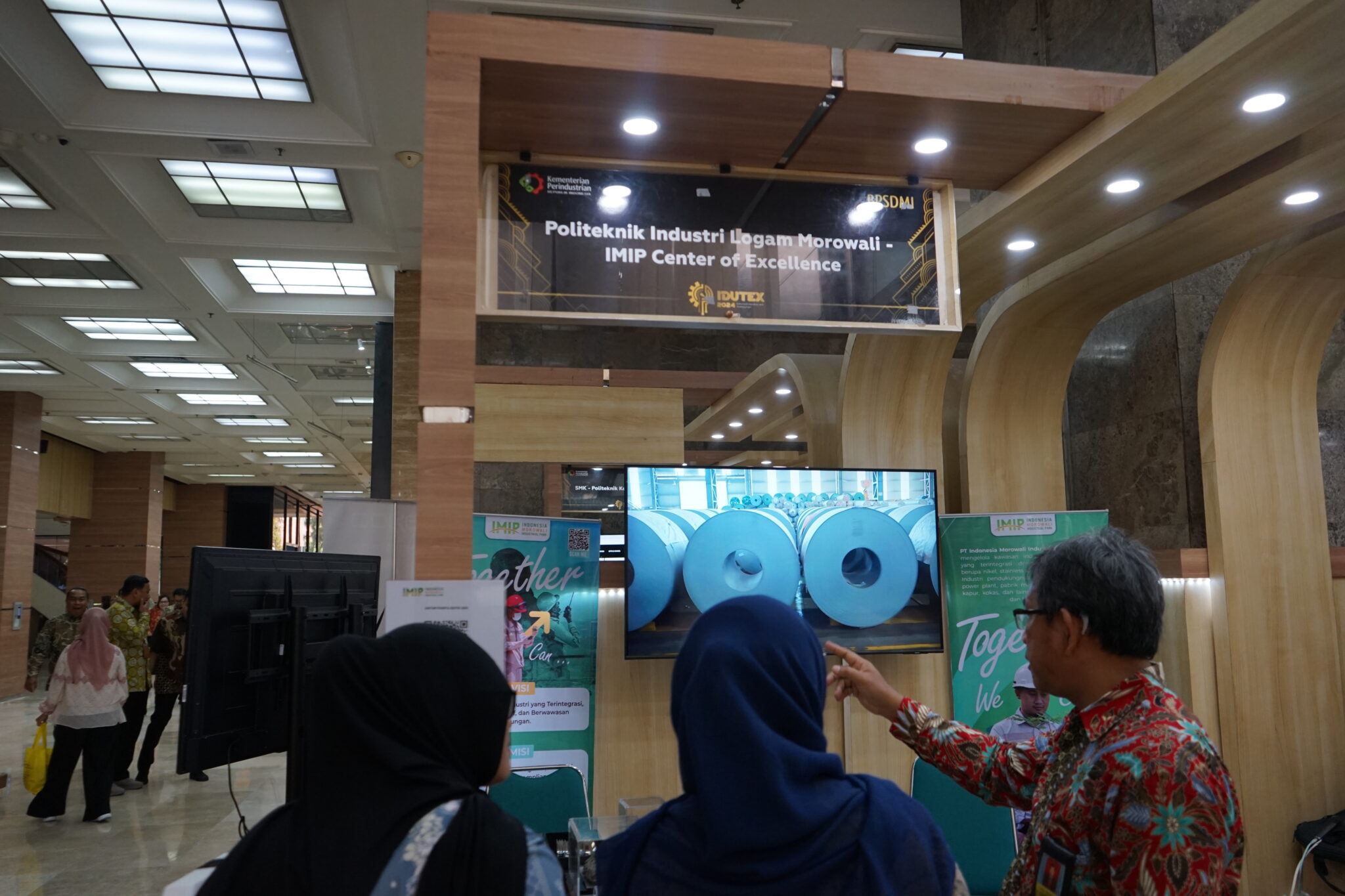 IMIP Raih Predikat Industri Penerima Lulusan Perguruan Tinggi Terbanyak ...